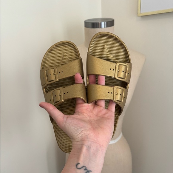 Freedom Moses | Shoes | Gold Freedom Moses Sandals Size 8 | Poshmark
